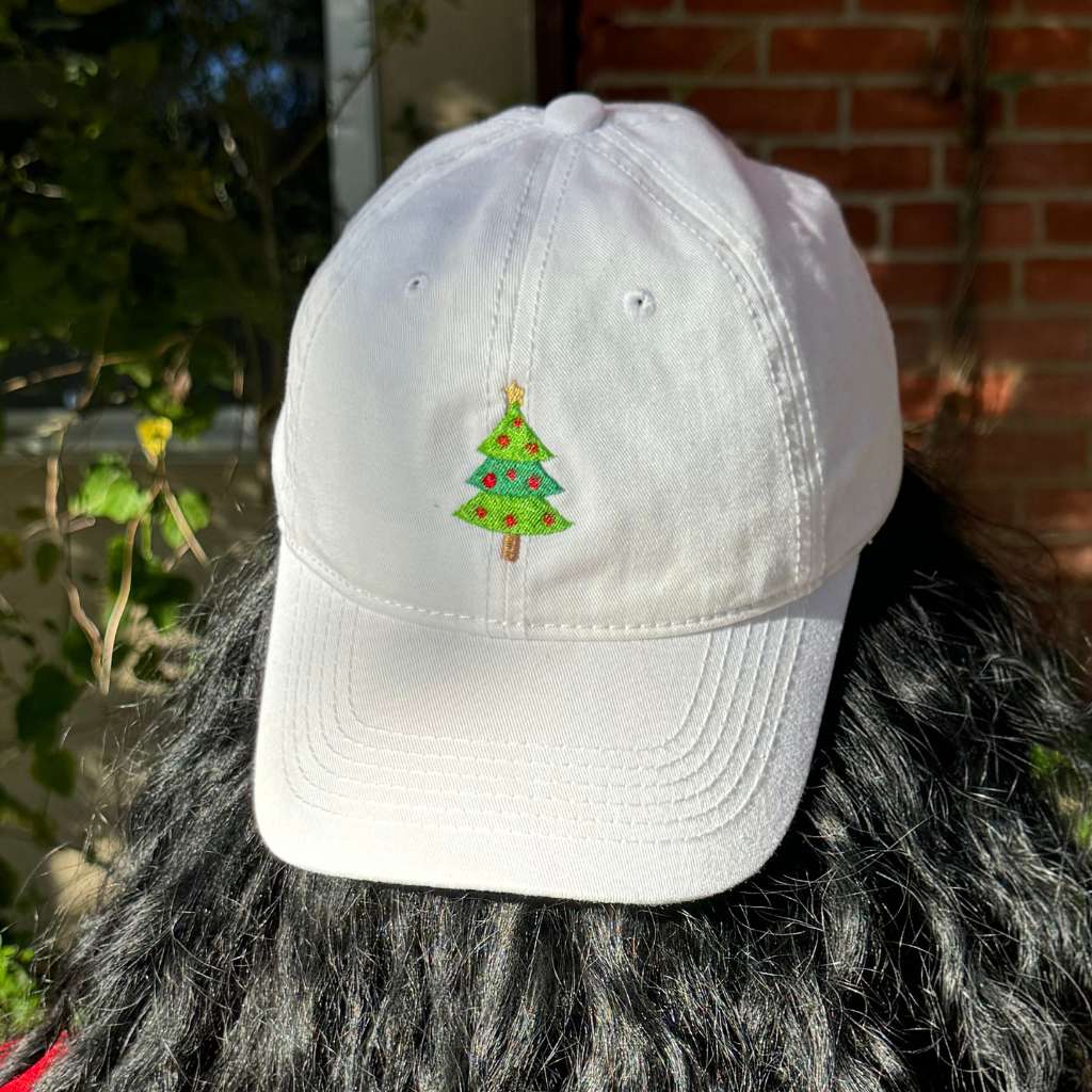 Festive Cozy Latina OOTD | Embroidered Holiday Hats & Sweatshirt – DSY ...