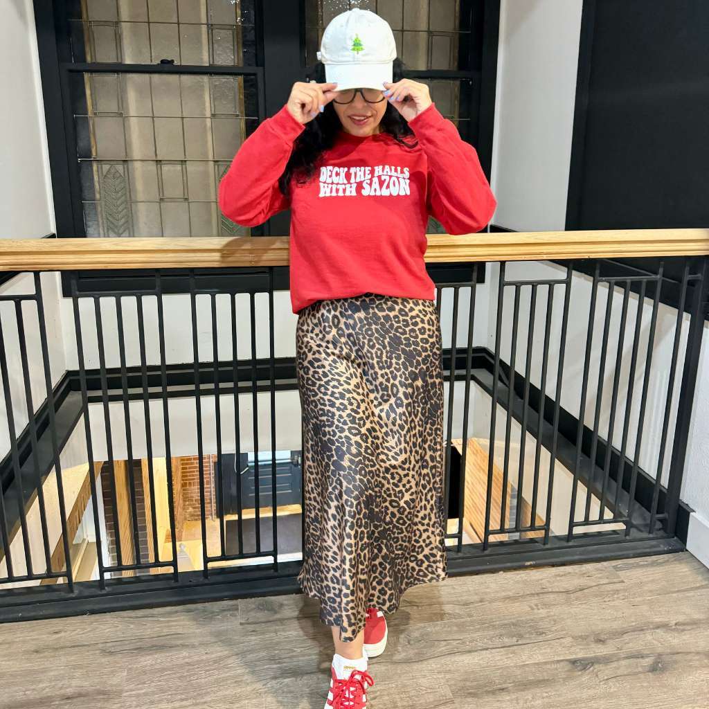 Festive Cozy Latina OOTD | Embroidered Holiday Hats & Sweatshirt – DSY ...